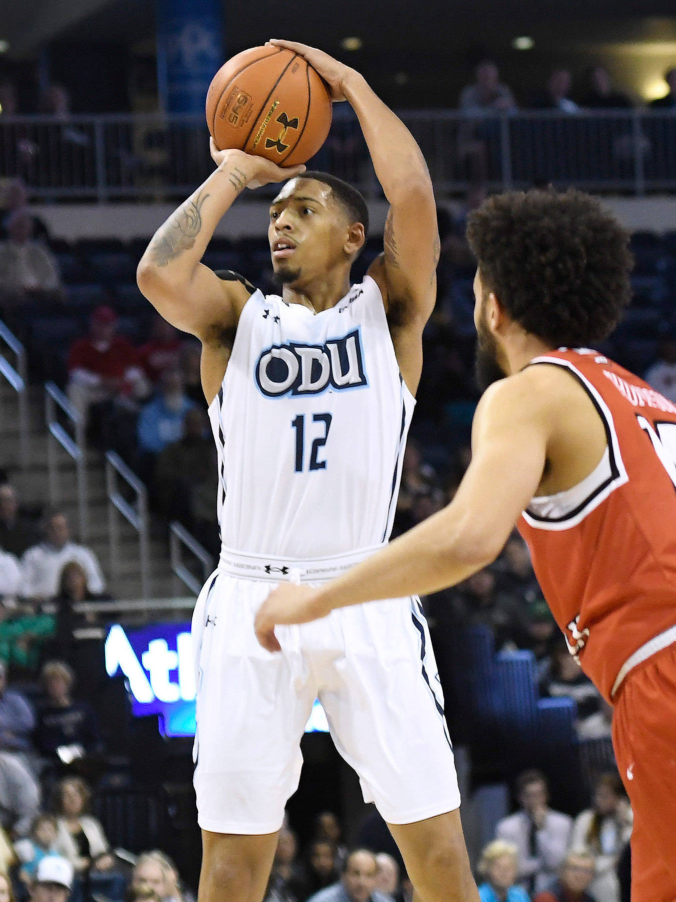 ODU Holds FIU to 54 Points in 10-Point Victory; Monarchs Have Won Nine ...