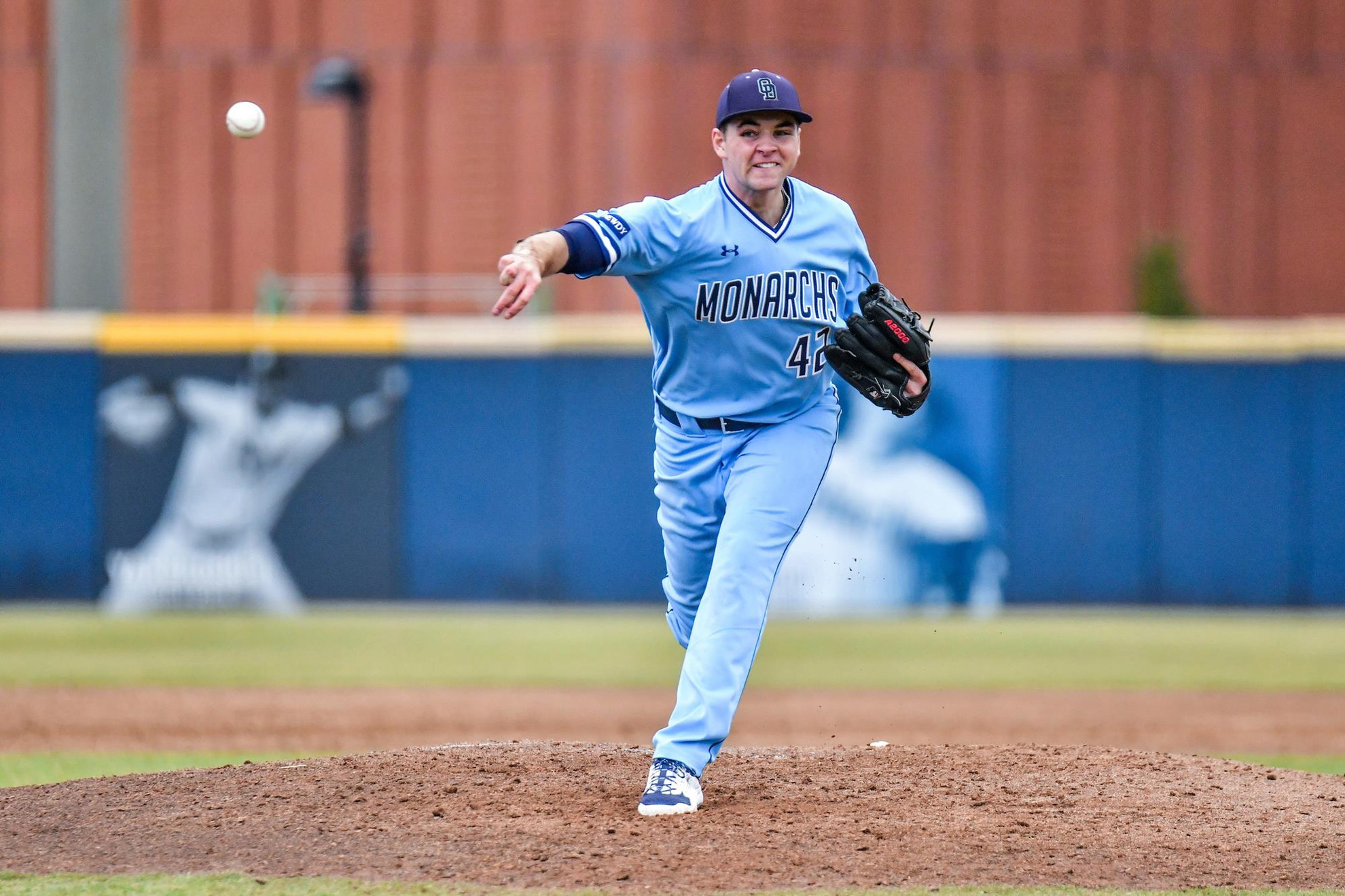 Baseball Downs WKU 13-2 on Senior Day, Wins Final C-USA Series - Old ...