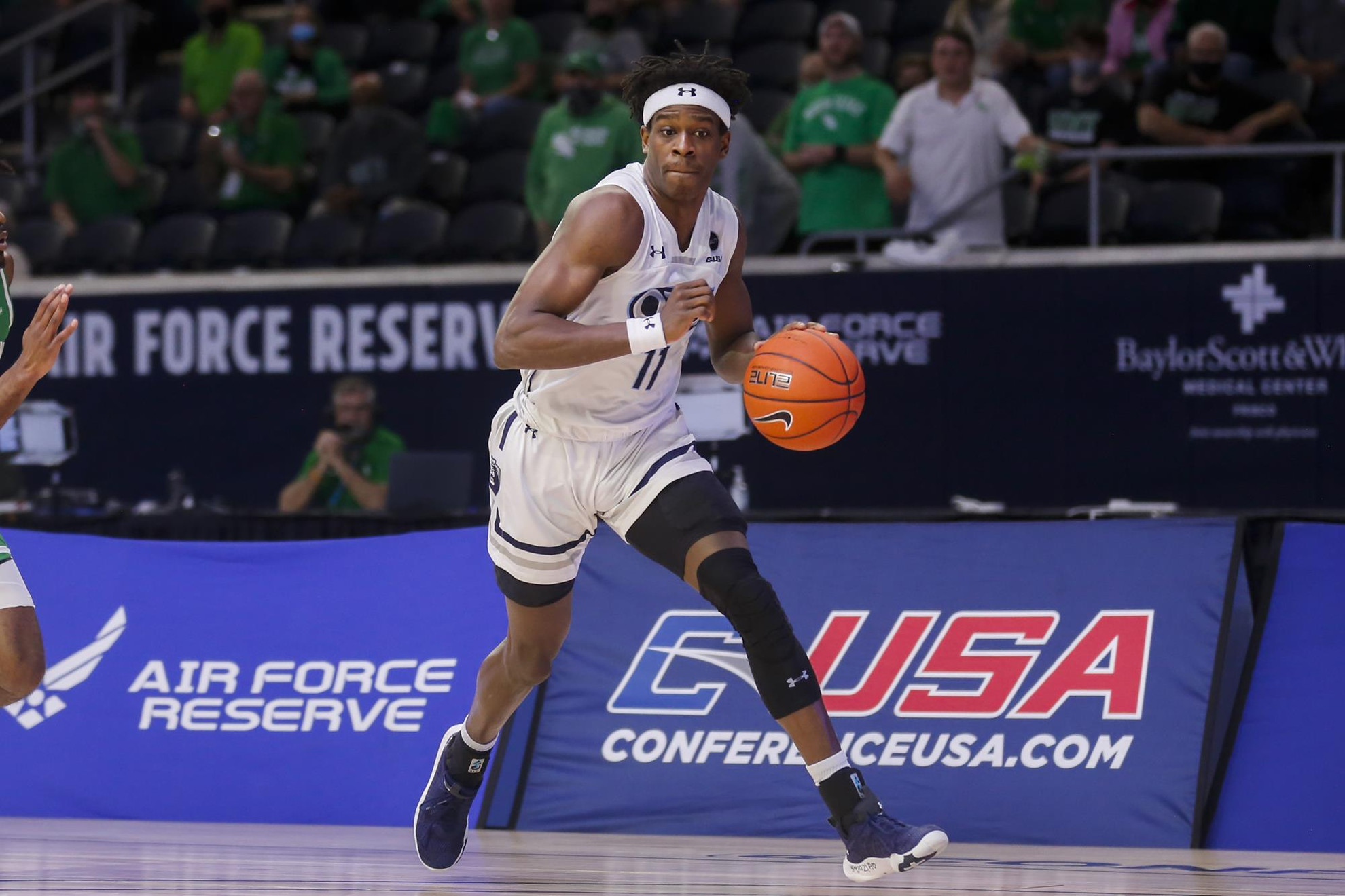 Minium: AJ. Oliver II Will Root for His Mom Tonight When ODU Women Open ...