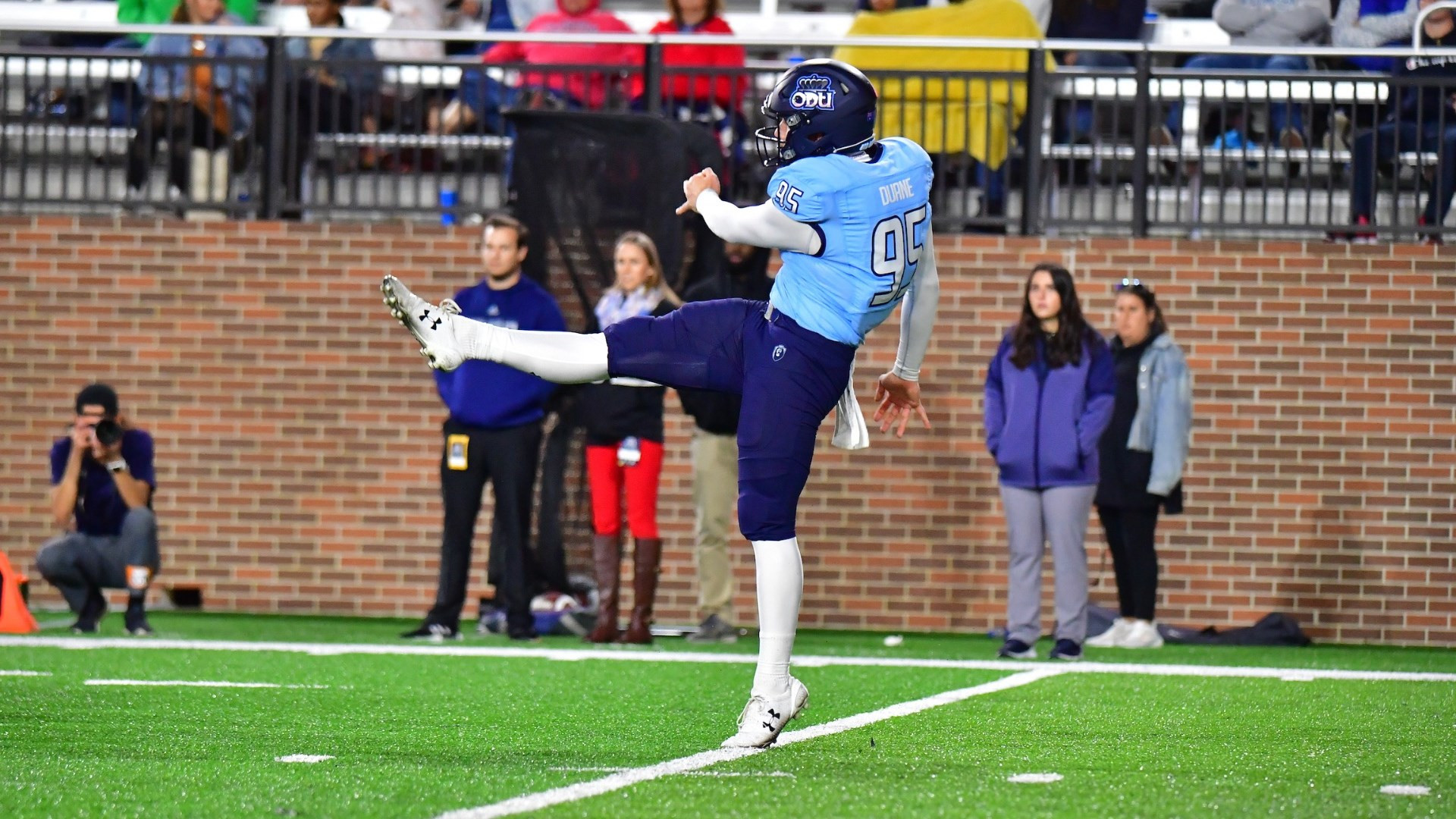 Duane Named One Eight Finalist for Ray Guy Award Punter of the Week ...