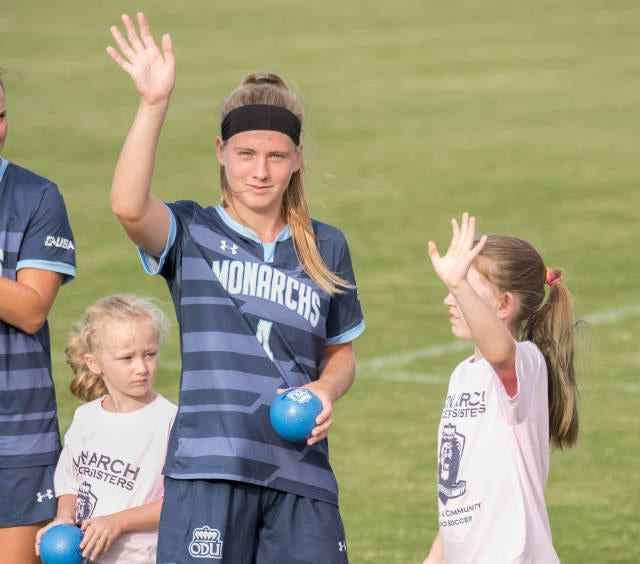 1v1: With Erica Carpenter - Old Dominion Athletics
