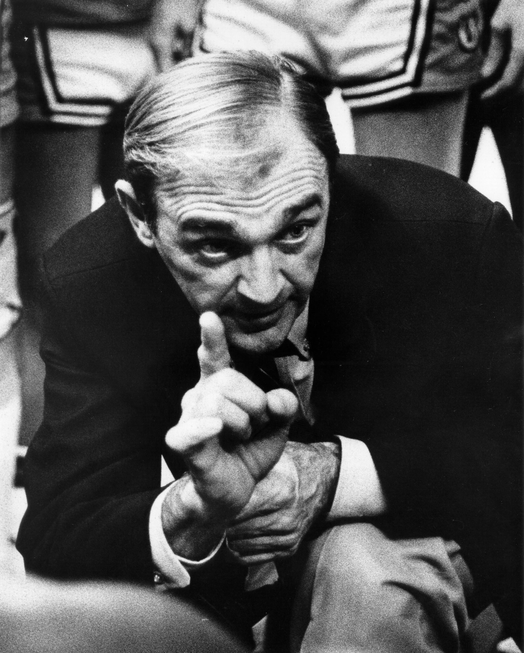 Minium: ODU, Randolph-Macon to Honor Former Men's Basketball Coach Paul ...