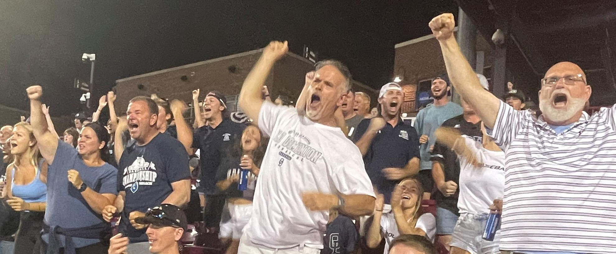 Minium: Hundreds of ODU Fans Turned South Carolina's Founders Park into ...