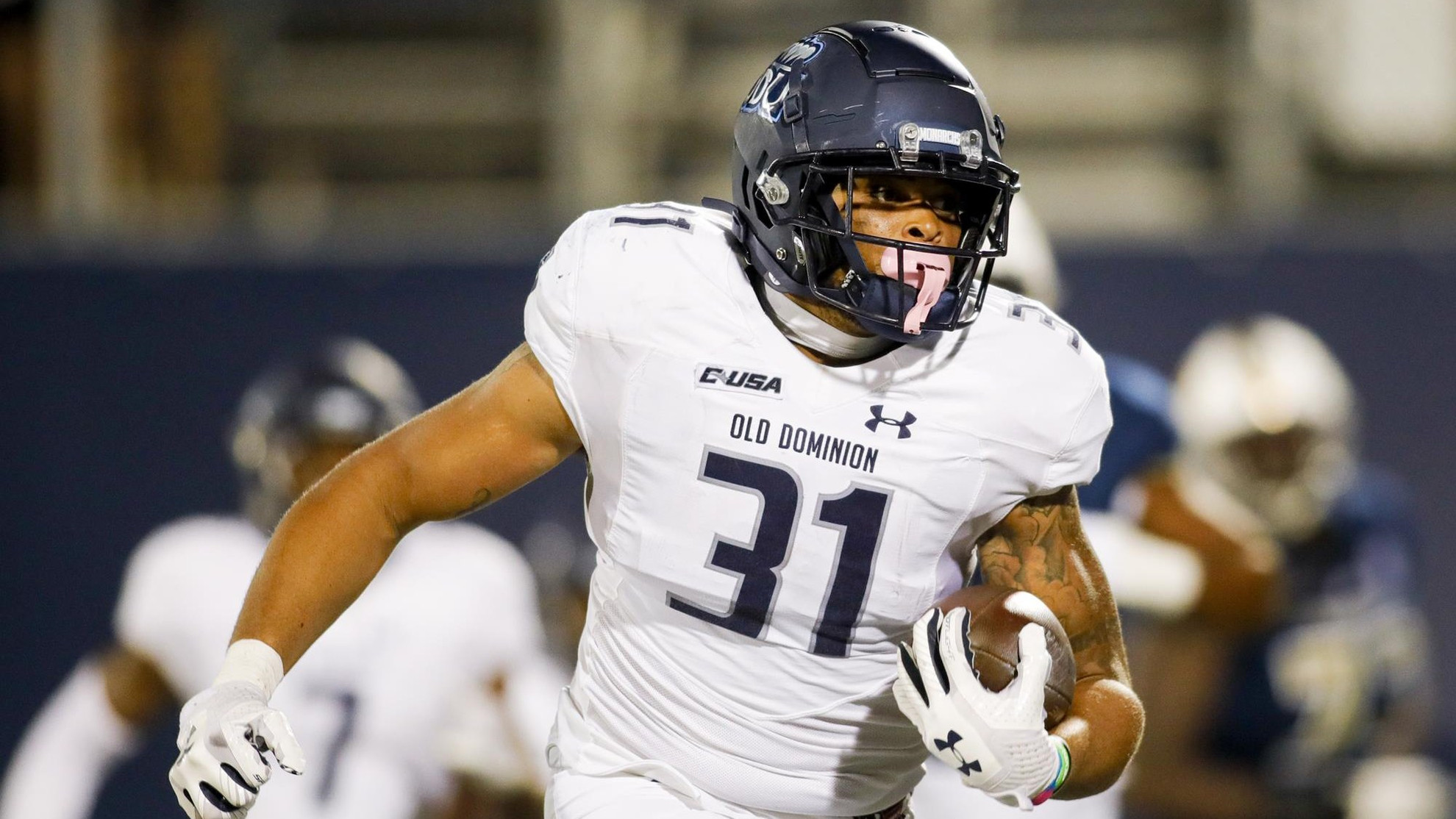 Minium: Deeve Harris Had Plenty of Scholarship Offers, but Believed in ...