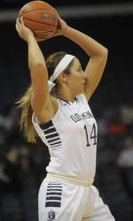 MONARCH SPOTLIGHT: JACKIE COOK - Old Dominion Athletics