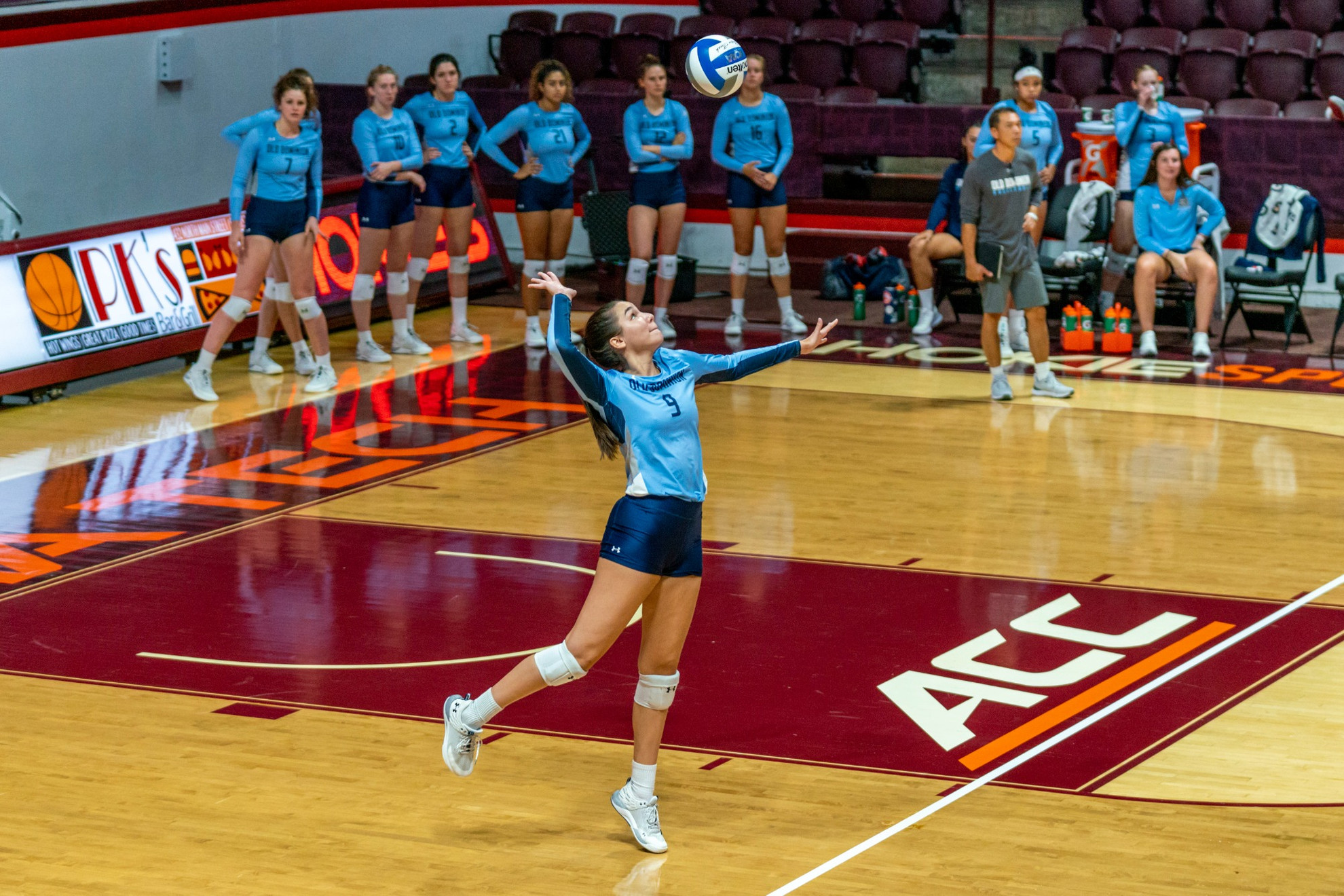 ODU Volleyball Rallies to Defeat Navy, 3-2, in Quest for Crown ...